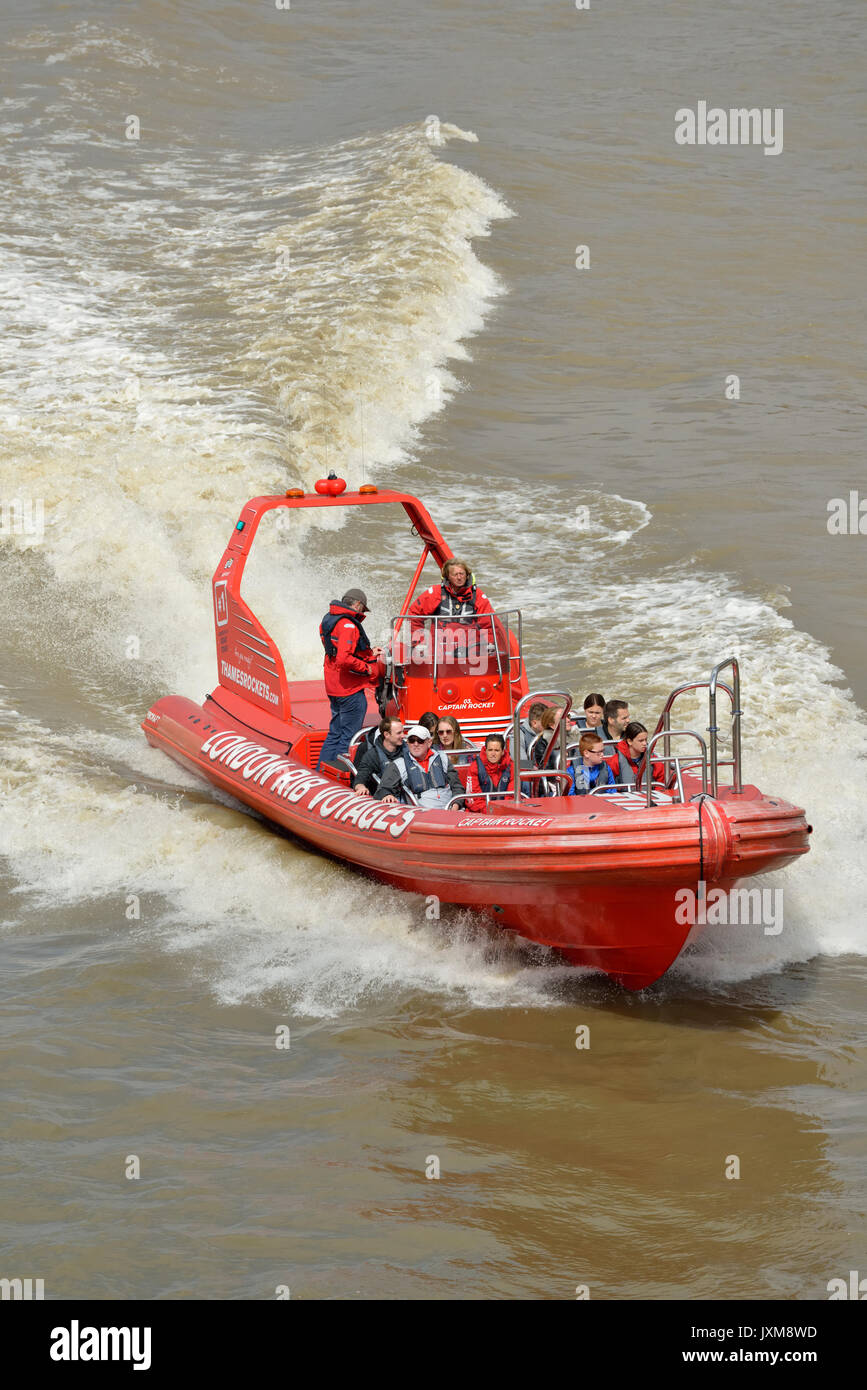 Speedboat tour hi-res stock photography and images - Alamy