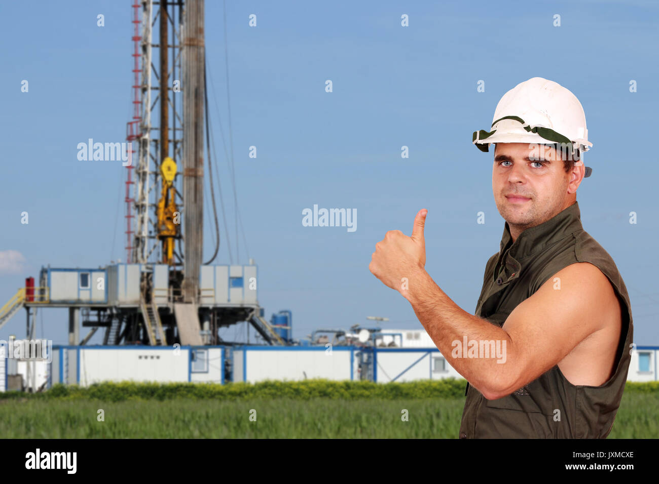 Land rig worker hi-res stock photography and images - Alamy