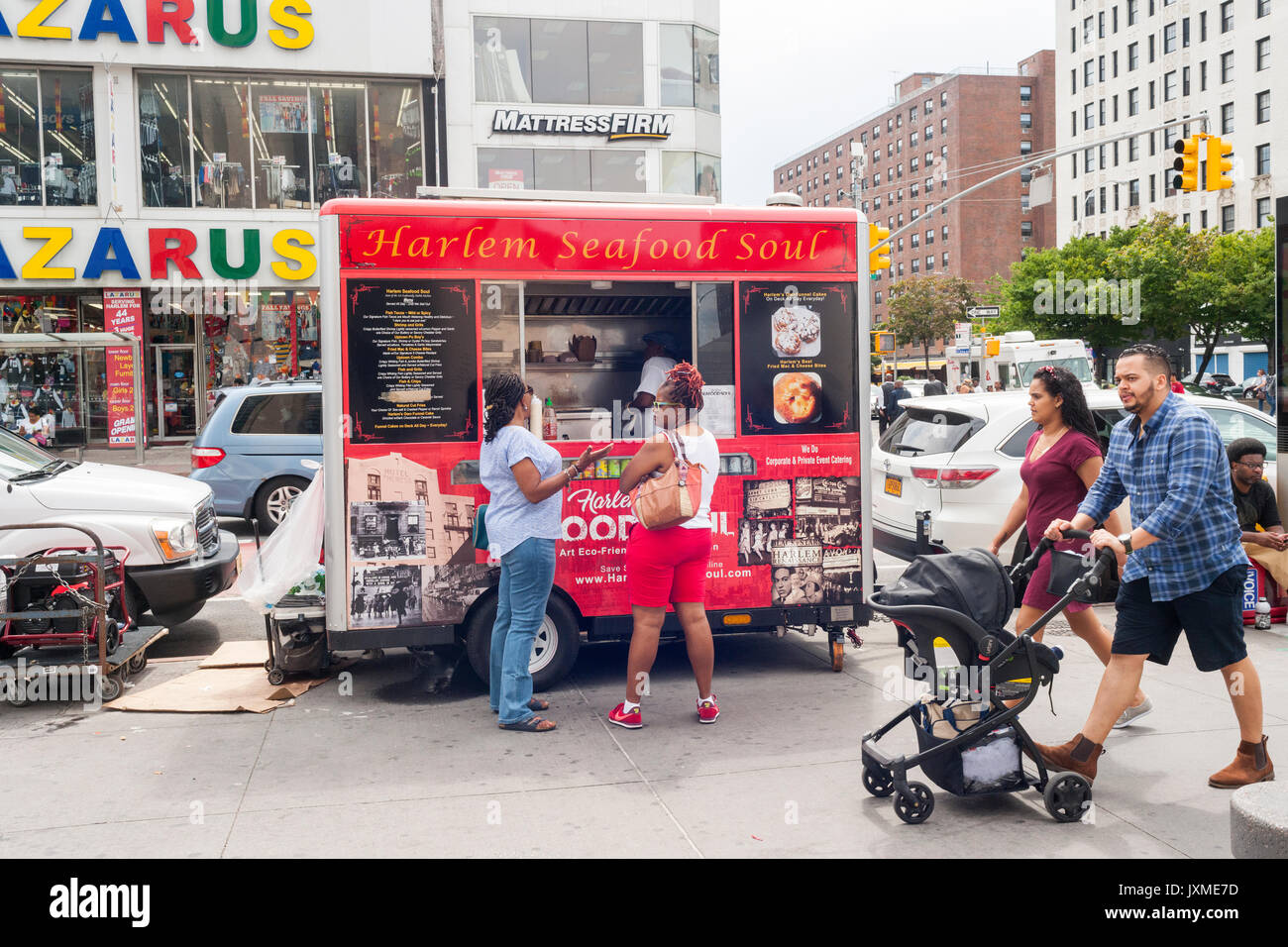 Harlem street food hi-res stock photography and images - Alamy