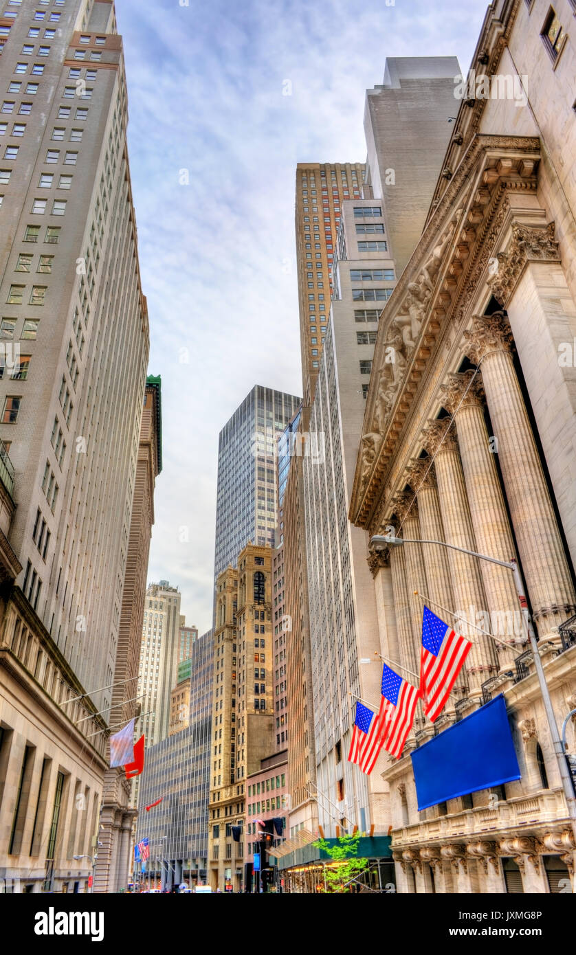 Bank of manhattan trust building hi-res stock photography and images ...