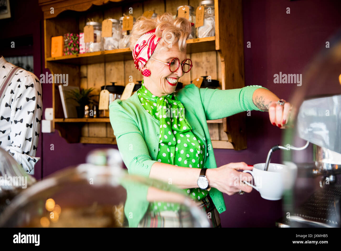 Coffee maker 1950s hi-res stock photography and images - Alamy