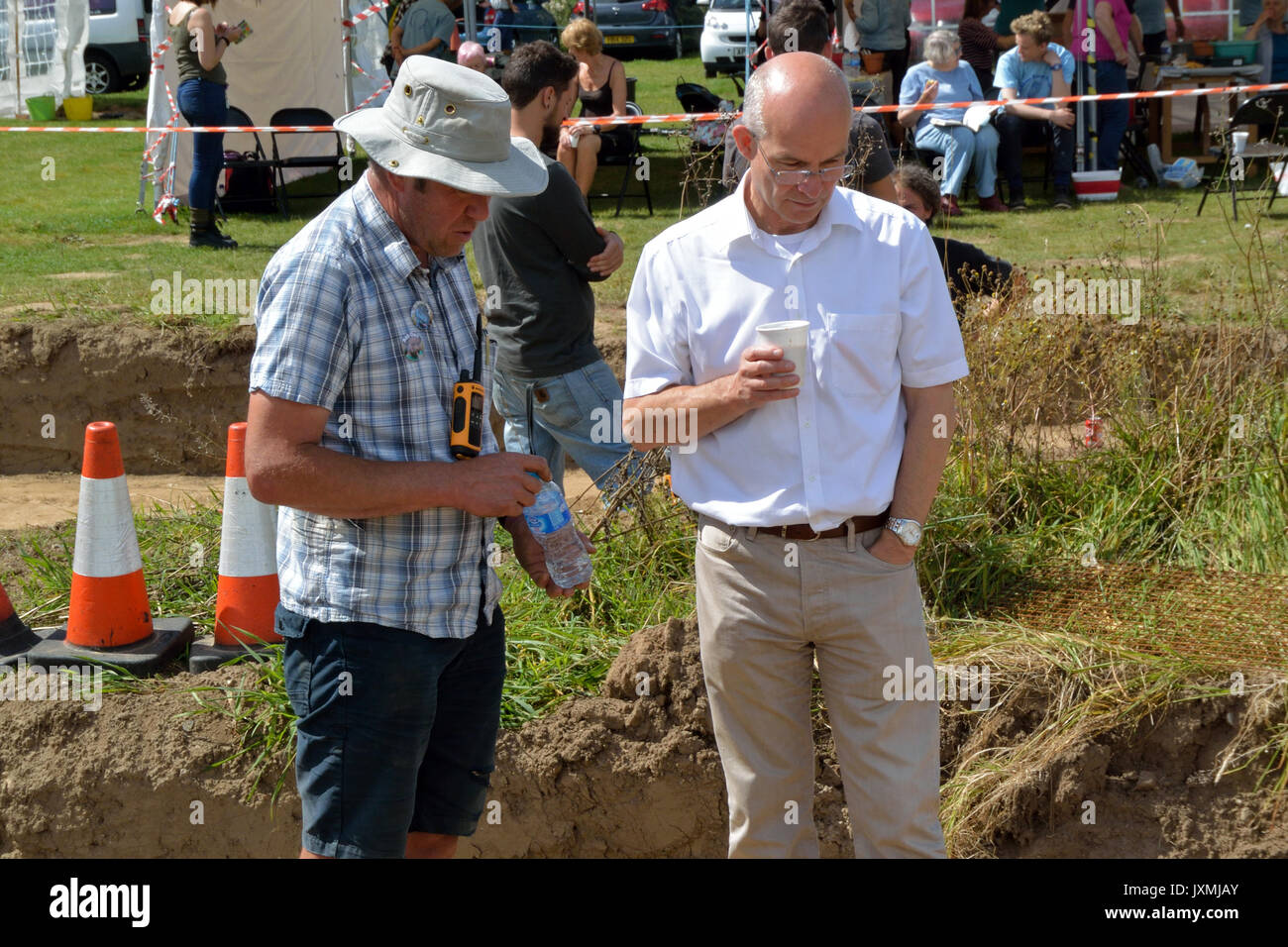 Museums and the community hi-res stock photography and images - Alamy
