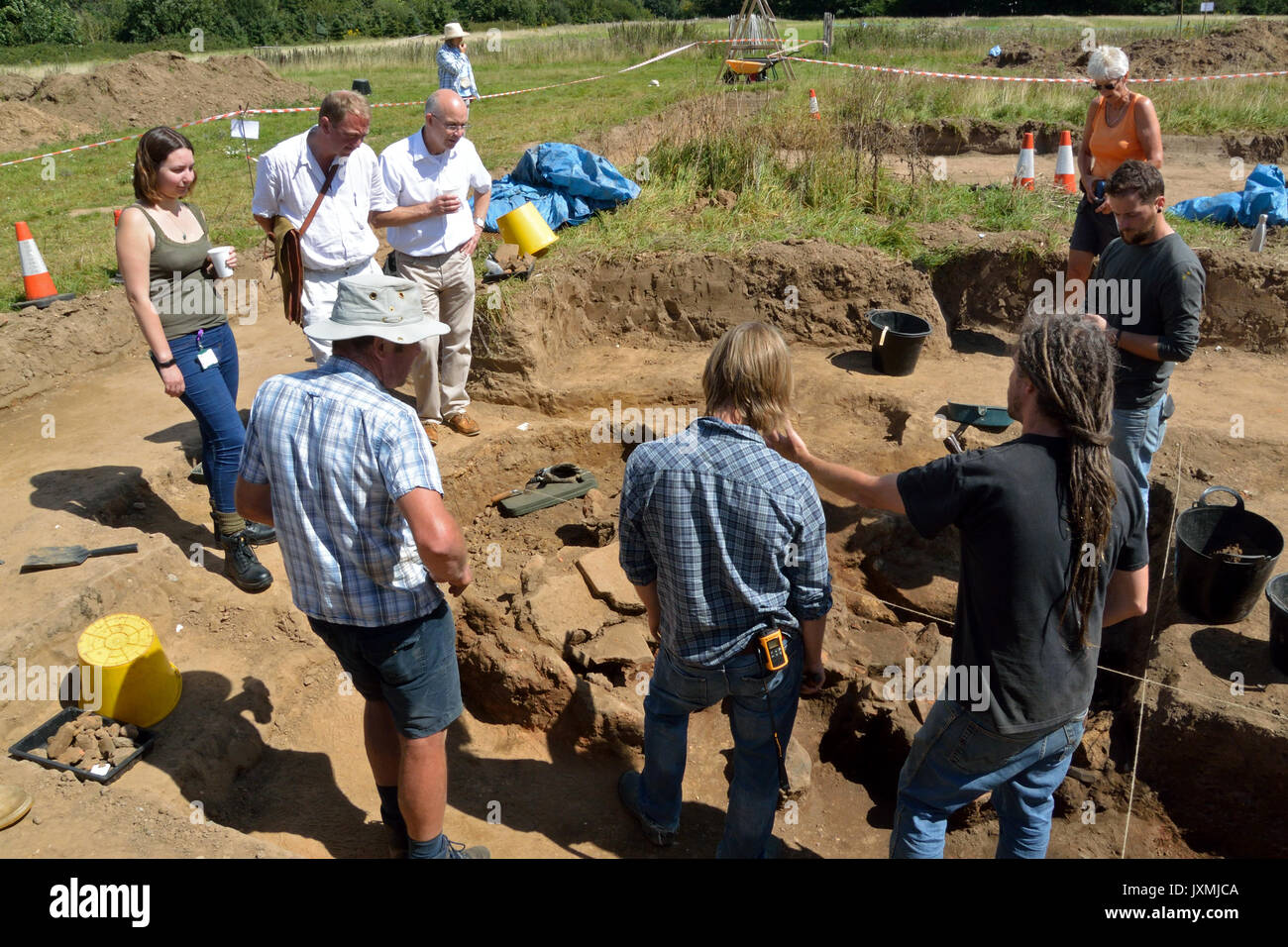 2017 Aylsham Roman Project - landowner Peter Purdy and Britannia ...