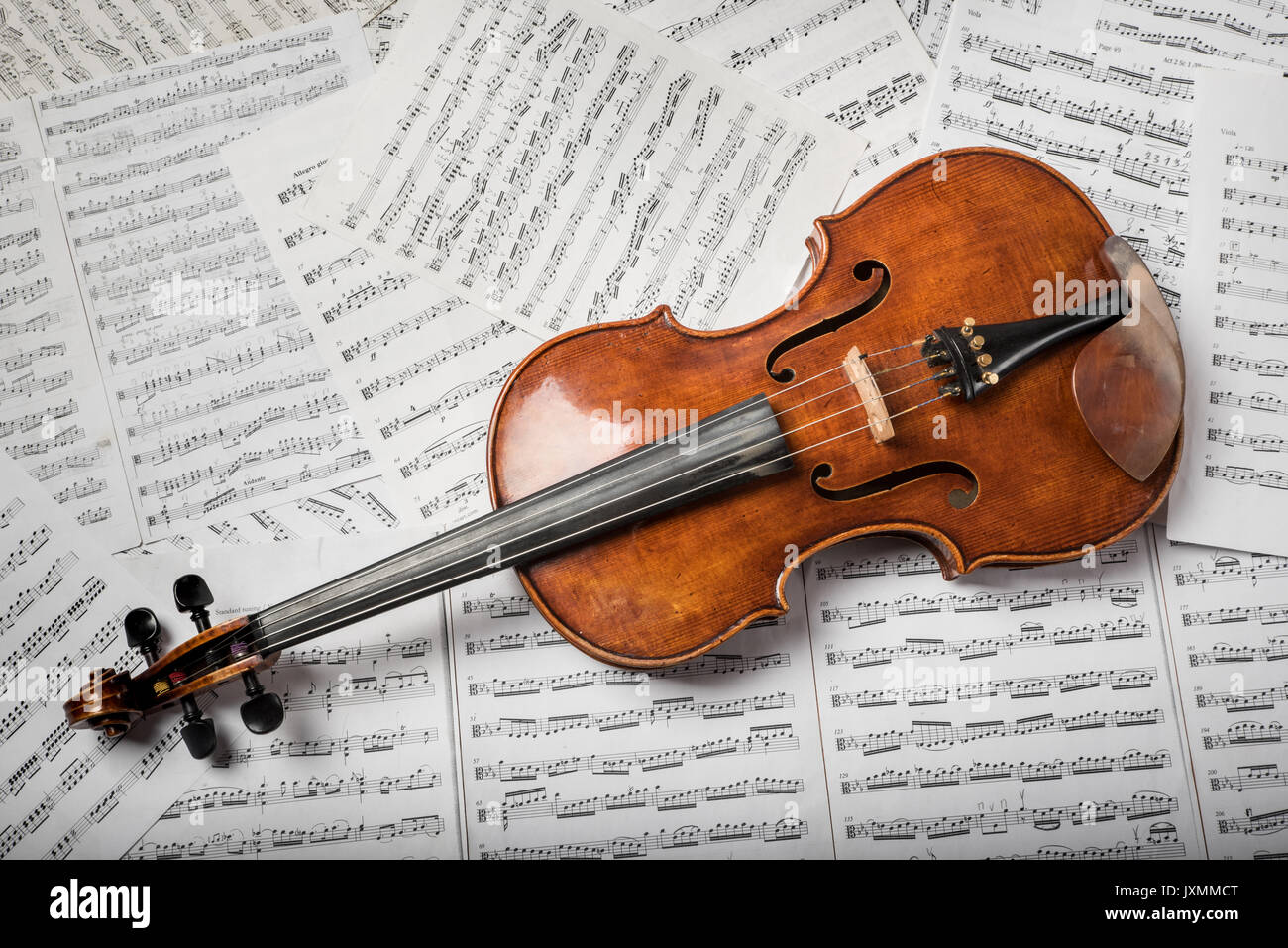 Music sheets old hi-res stock photography and images - Alamy