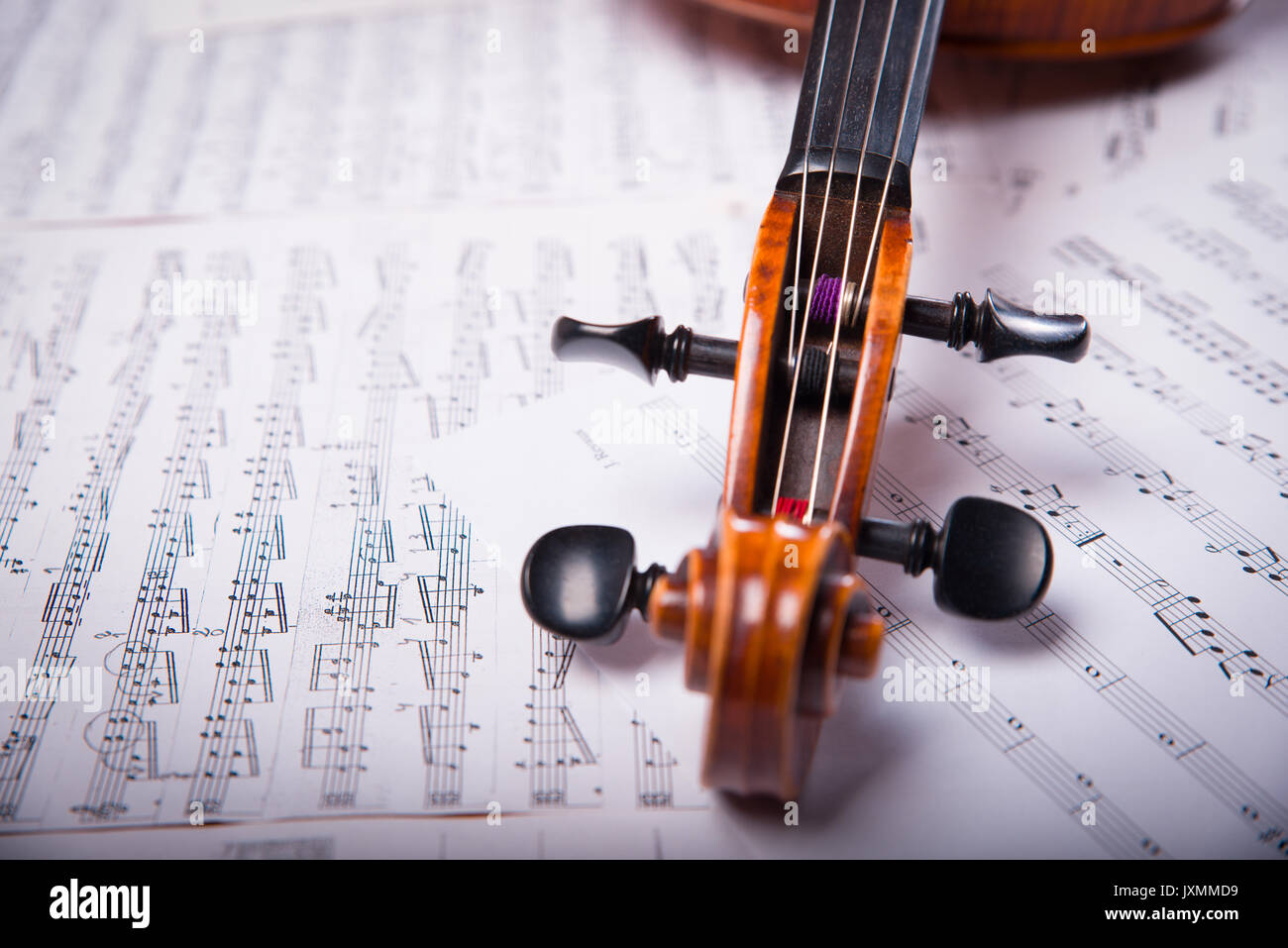 Sheets of music hi-res stock photography and images - Alamy