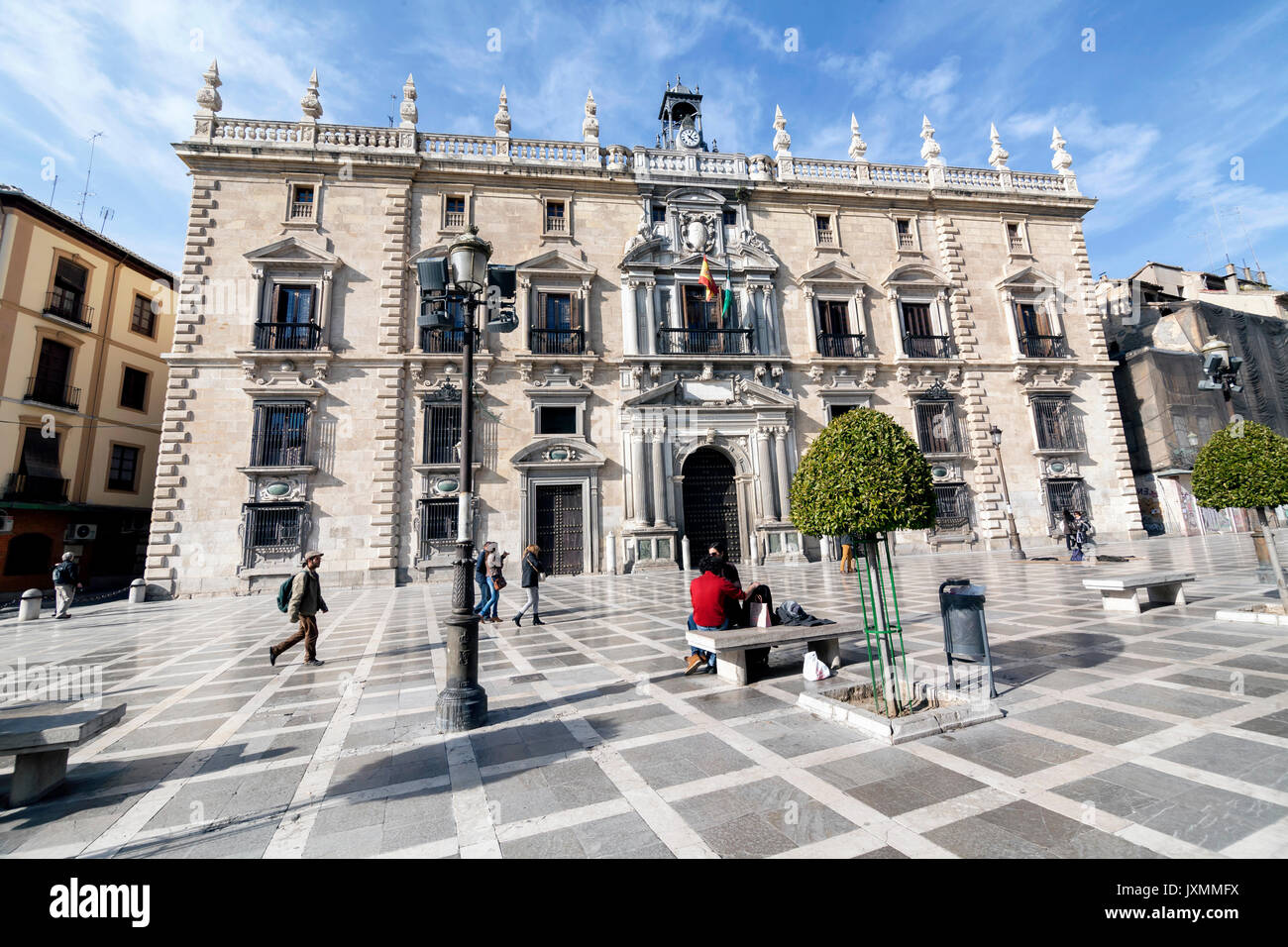Courthouse scales hi-res stock photography and images - Alamy