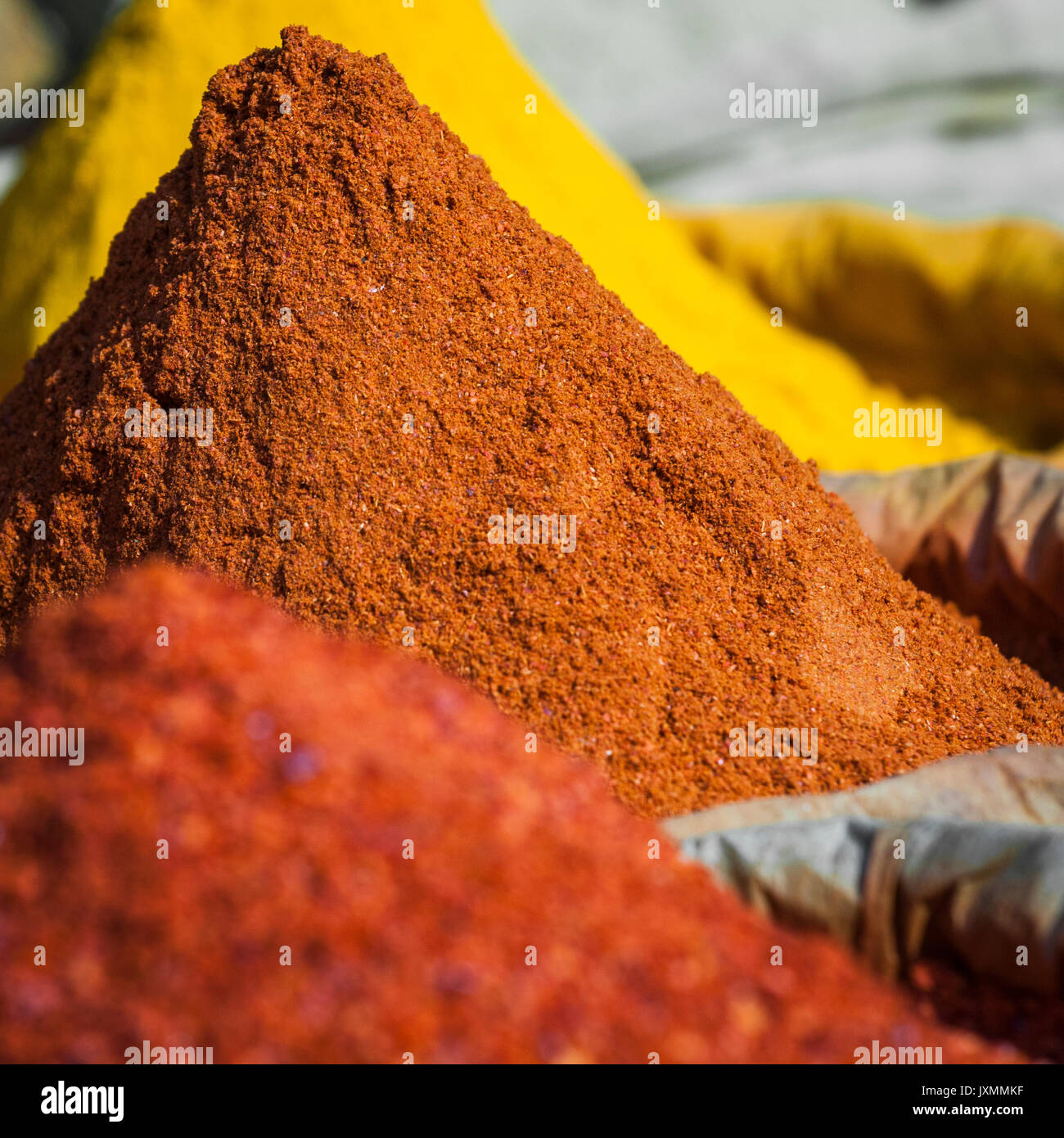 India spices at the local market at Delhi Stock Photo - Alamy