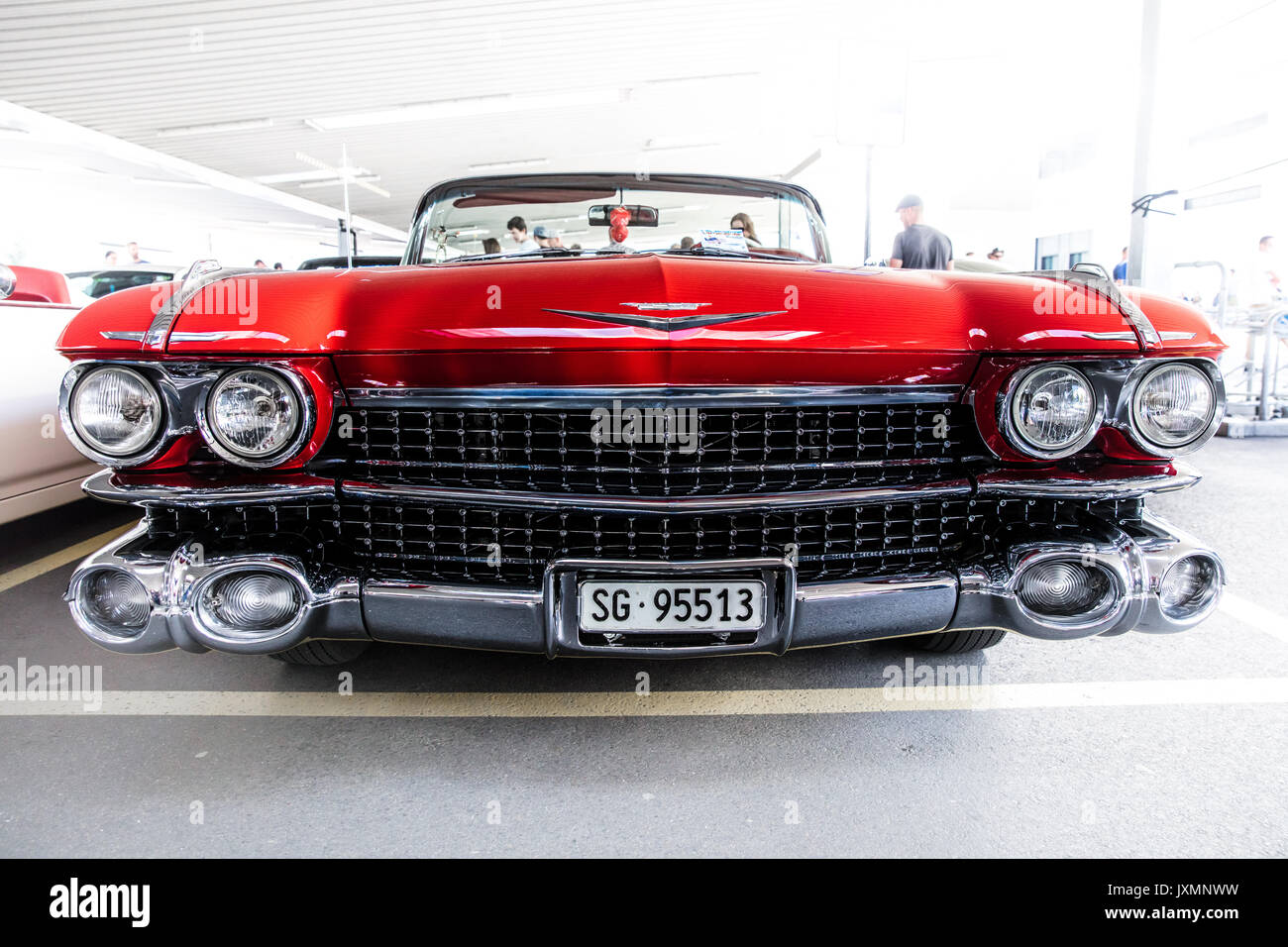 Loud cars hi-res stock photography and images - Alamy