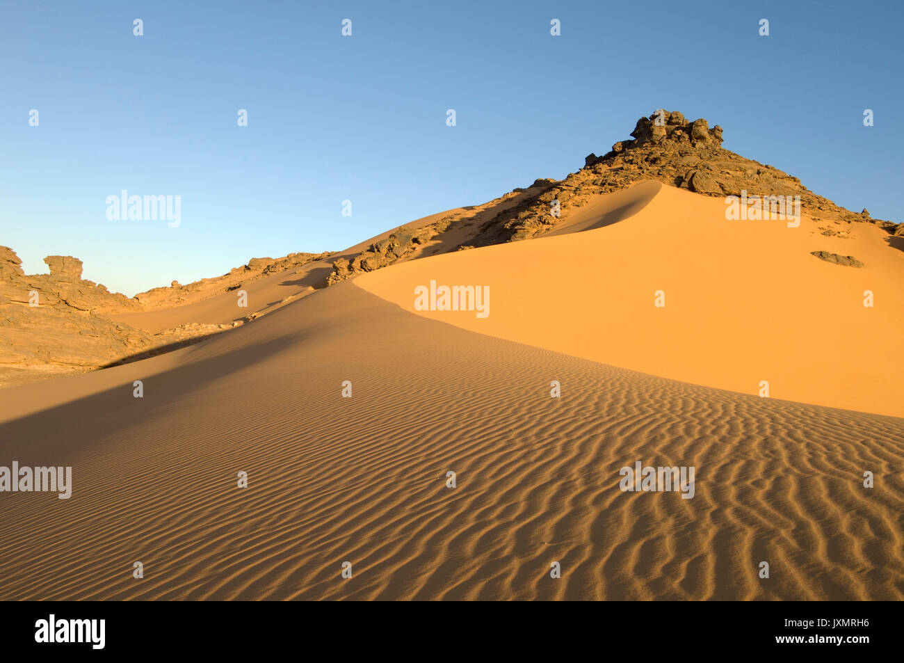 Akakus, Sahara desert, Fezzan, Libya Stock Photo - Alamy