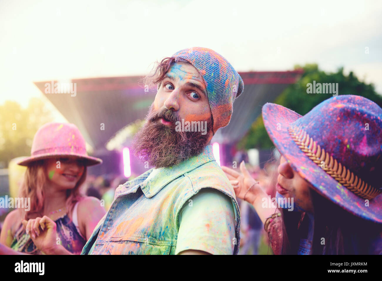 Coloured chalk powder hi-res stock photography and images - Alamy