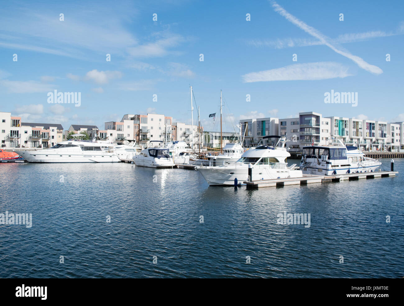 Portishead Marina - Modern Waterfront Development near Bristol in ...