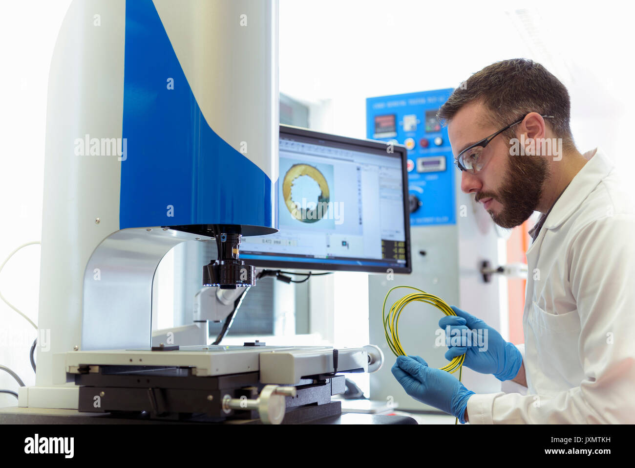 Electrical safety testing hi-res stock photography and images - Alamy