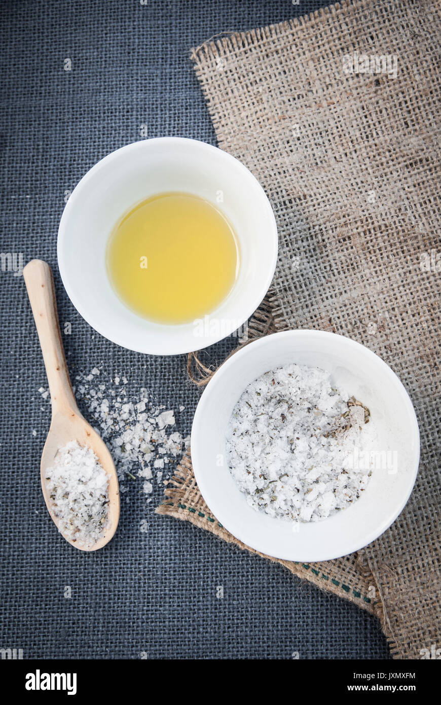 Salt oil scrub hi-res stock photography and images - Alamy