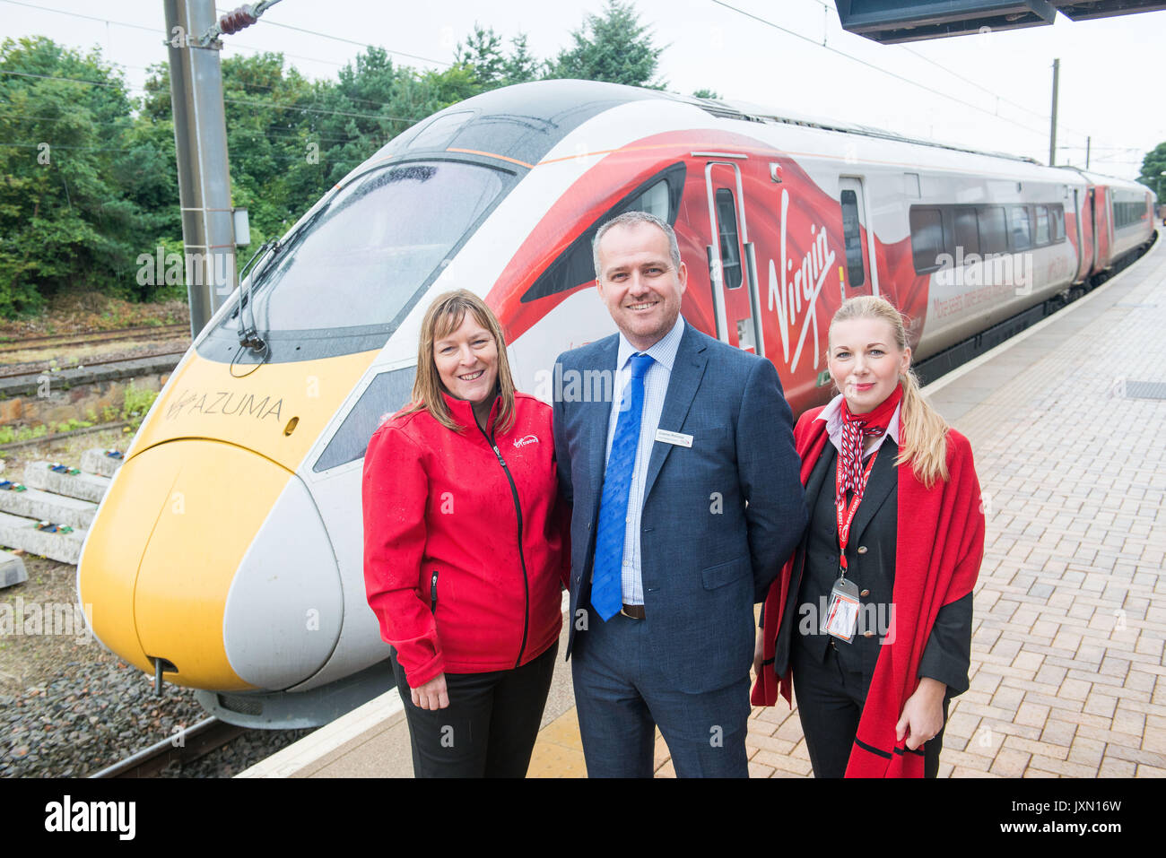 Hitachi azuma train virgin hi-res stock photography and images - Alamy