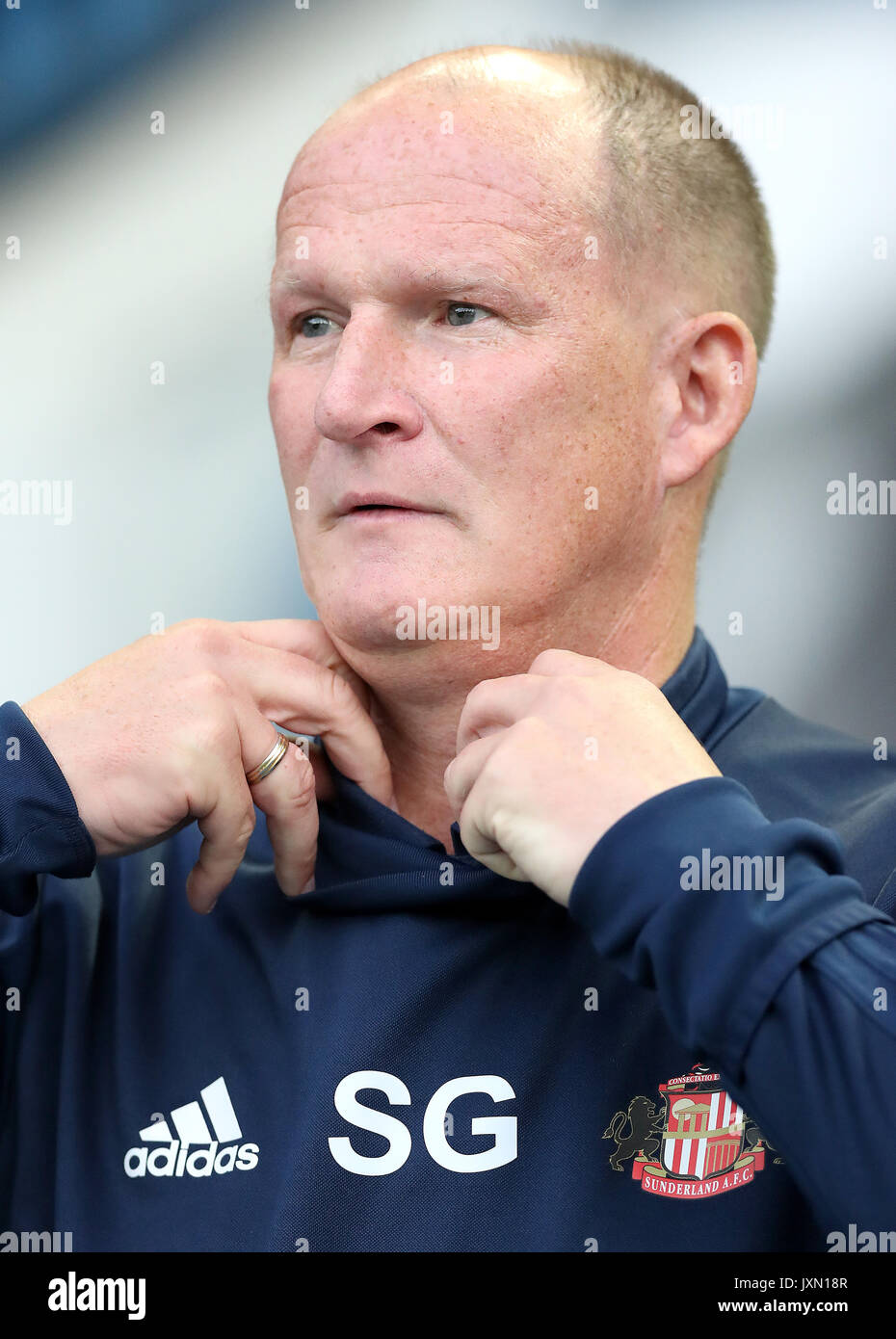 Sunderland manager simon grayson hi-res stock photography and images ...