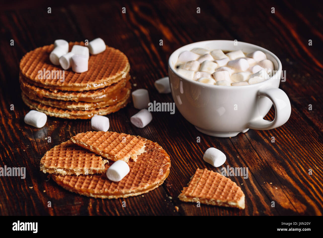 Stroop waffle hi-res stock photography and images - Alamy