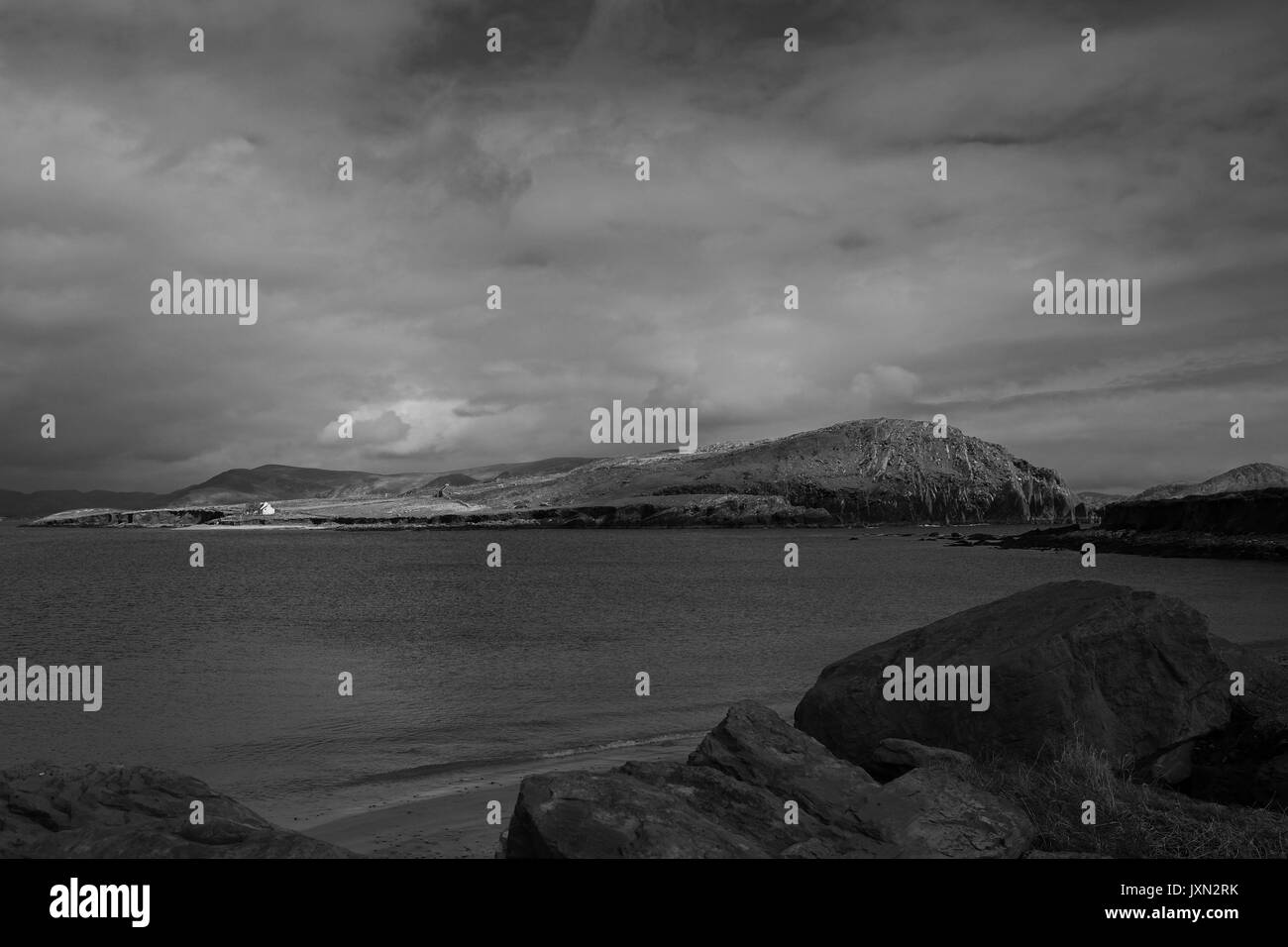 Ballinskelligs beach hi-res stock photography and images - Alamy