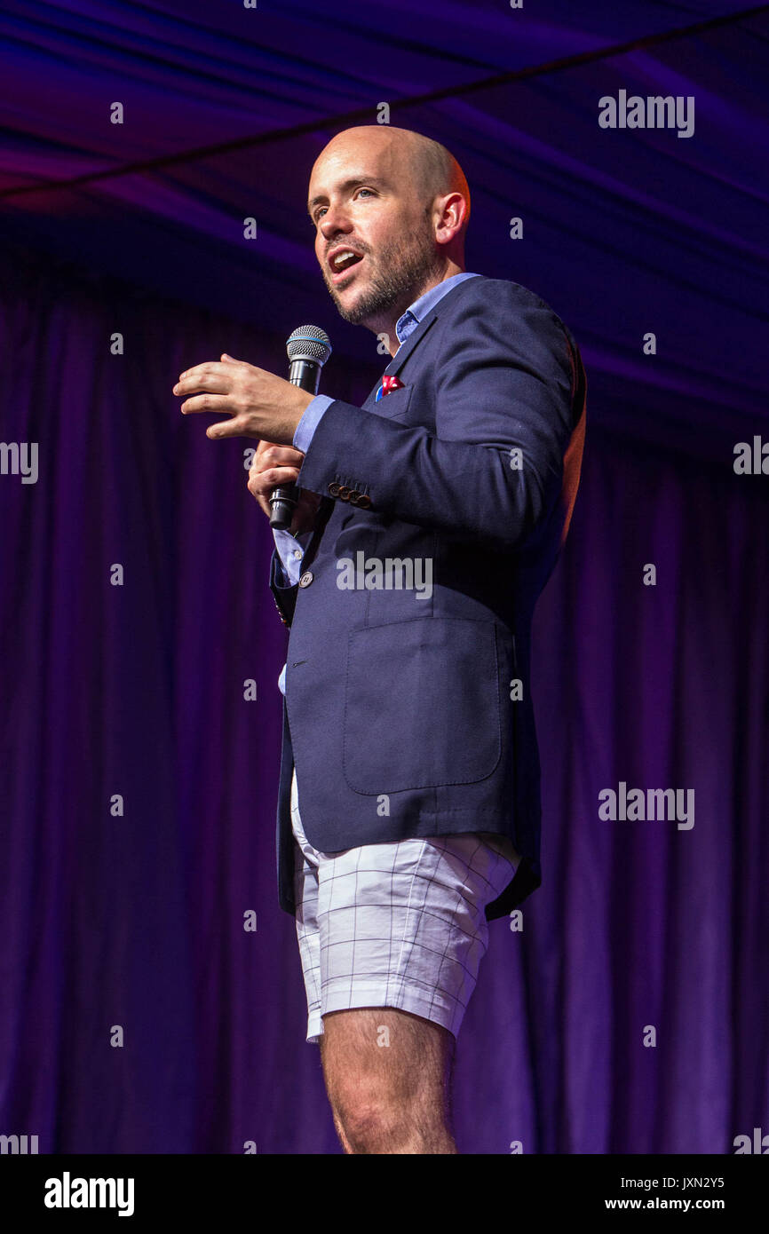 Tom allen comedian hi-res stock photography and images - Alamy