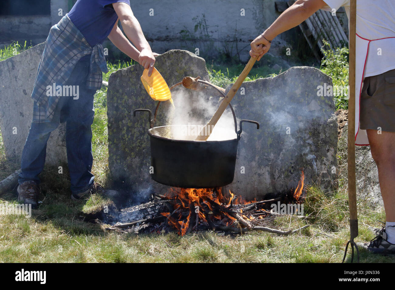 Coal pot hi-res stock photography and images - Alamy