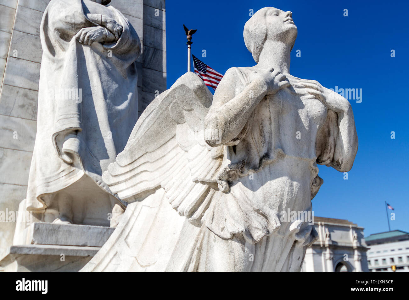 Statues depicting Christopher Columbus and Native American greet ...