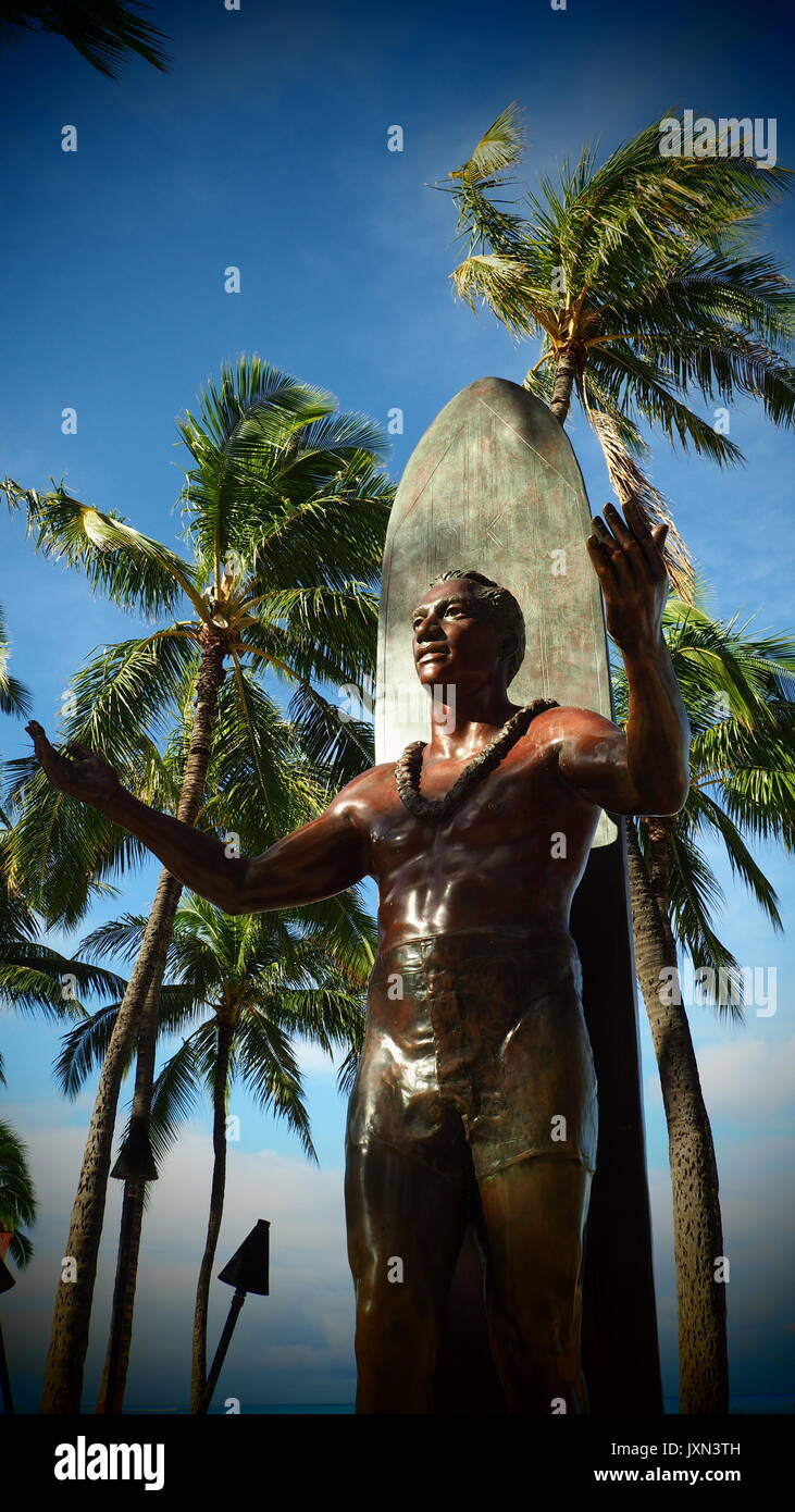 Duke Kahanamoku Statue Waikiki, Hawaii Stock Photo - Alamy