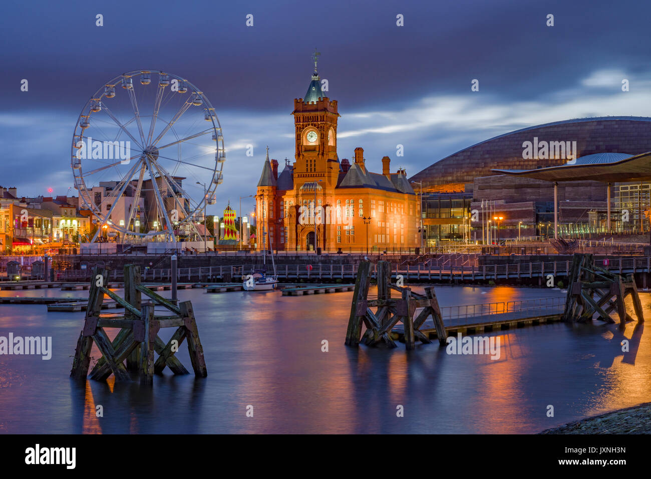 Street Lights Cardiff Bay High Resolution Stock Photography and Images ...