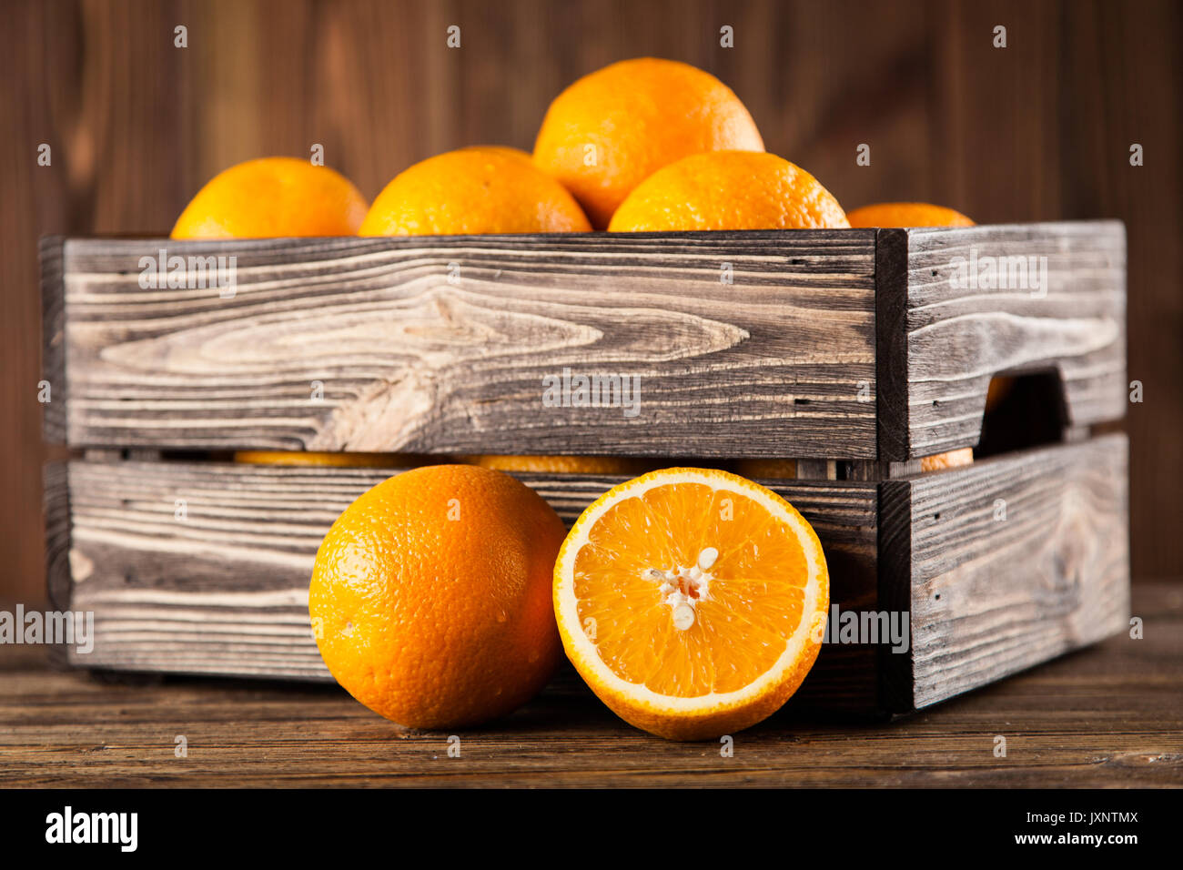 Oranges box hi-res stock photography and images - Alamy