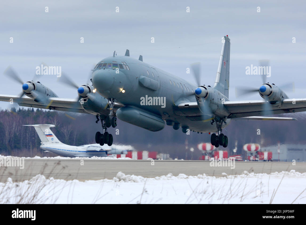 Ilyushin il 20 hi-res stock photography and images - Alamy