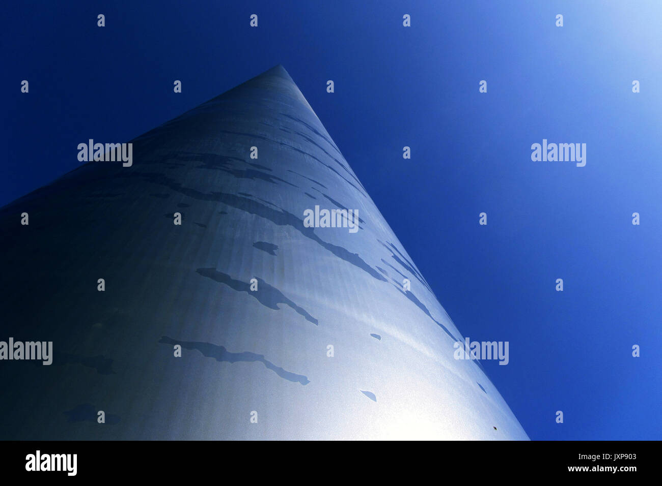 Spire background hi-res stock photography and images - Alamy