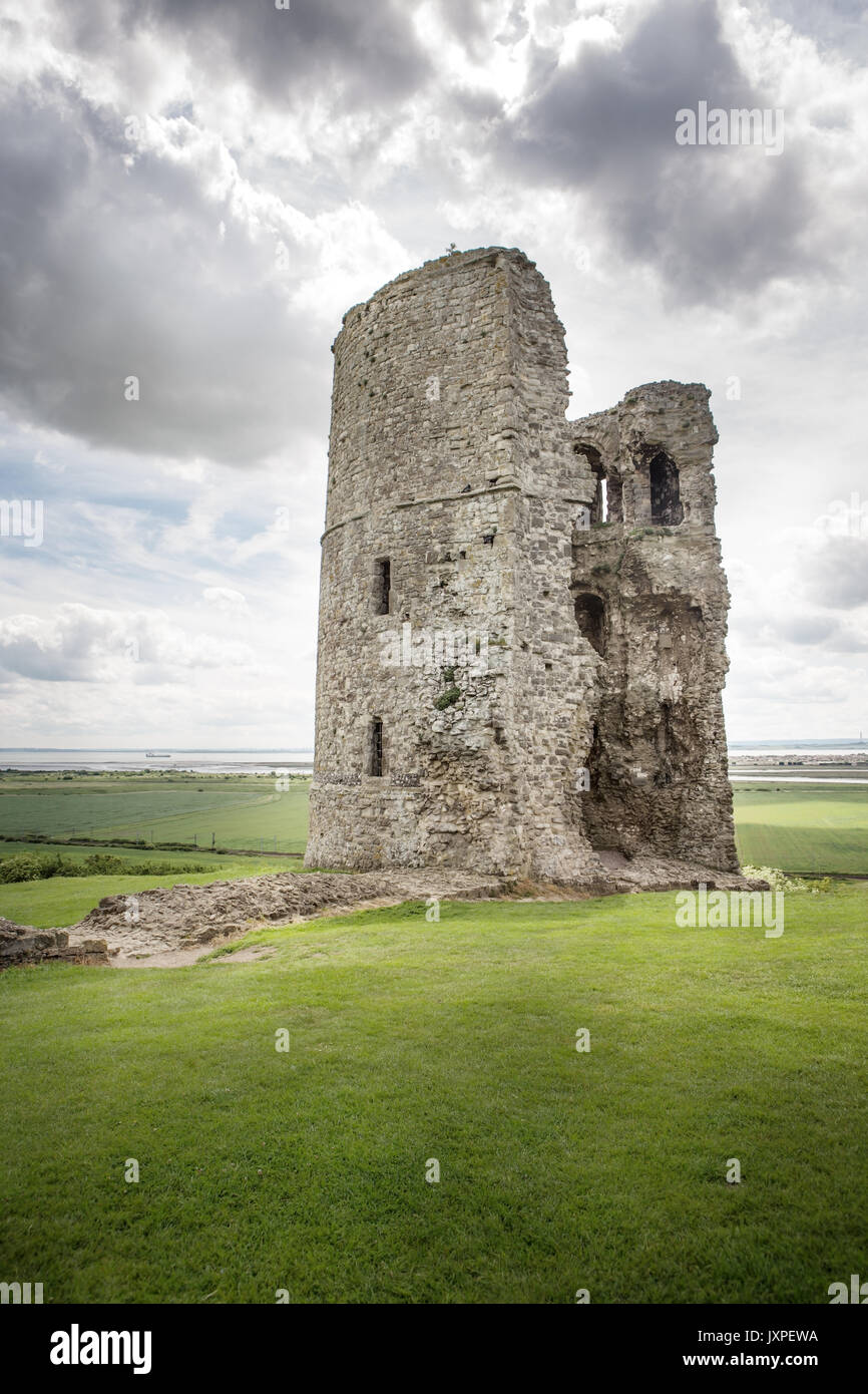 Hadleigh castle hi-res stock photography and images - Alamy