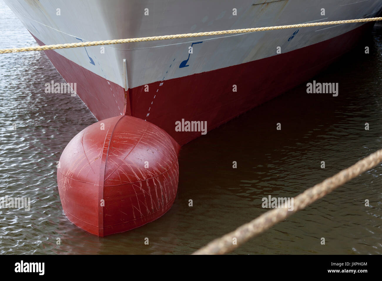 Bow of a container vessel Stock Photo - Alamy