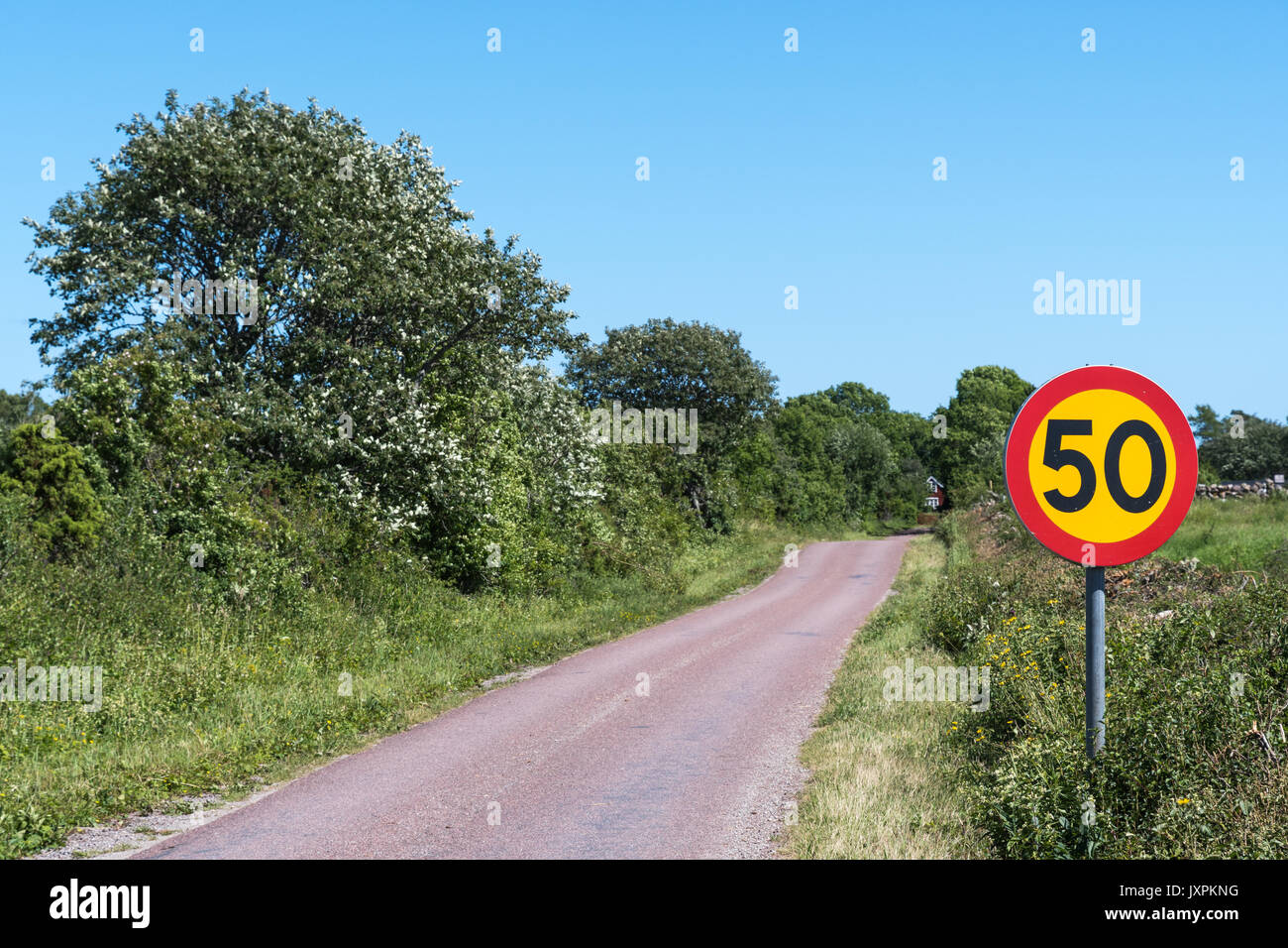 Maximum 50 speed limit sign hi-res stock photography and images - Alamy