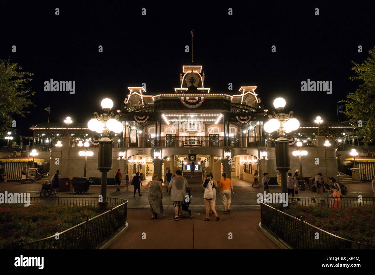 Walt disney world florida main street hi-res stock photography and ...