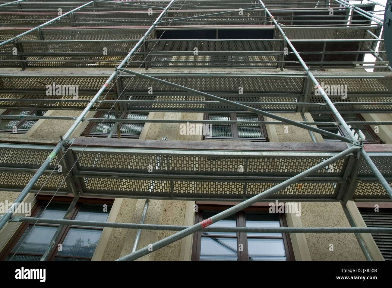 scaffold at the facade of a building Stock Photo - Alamy