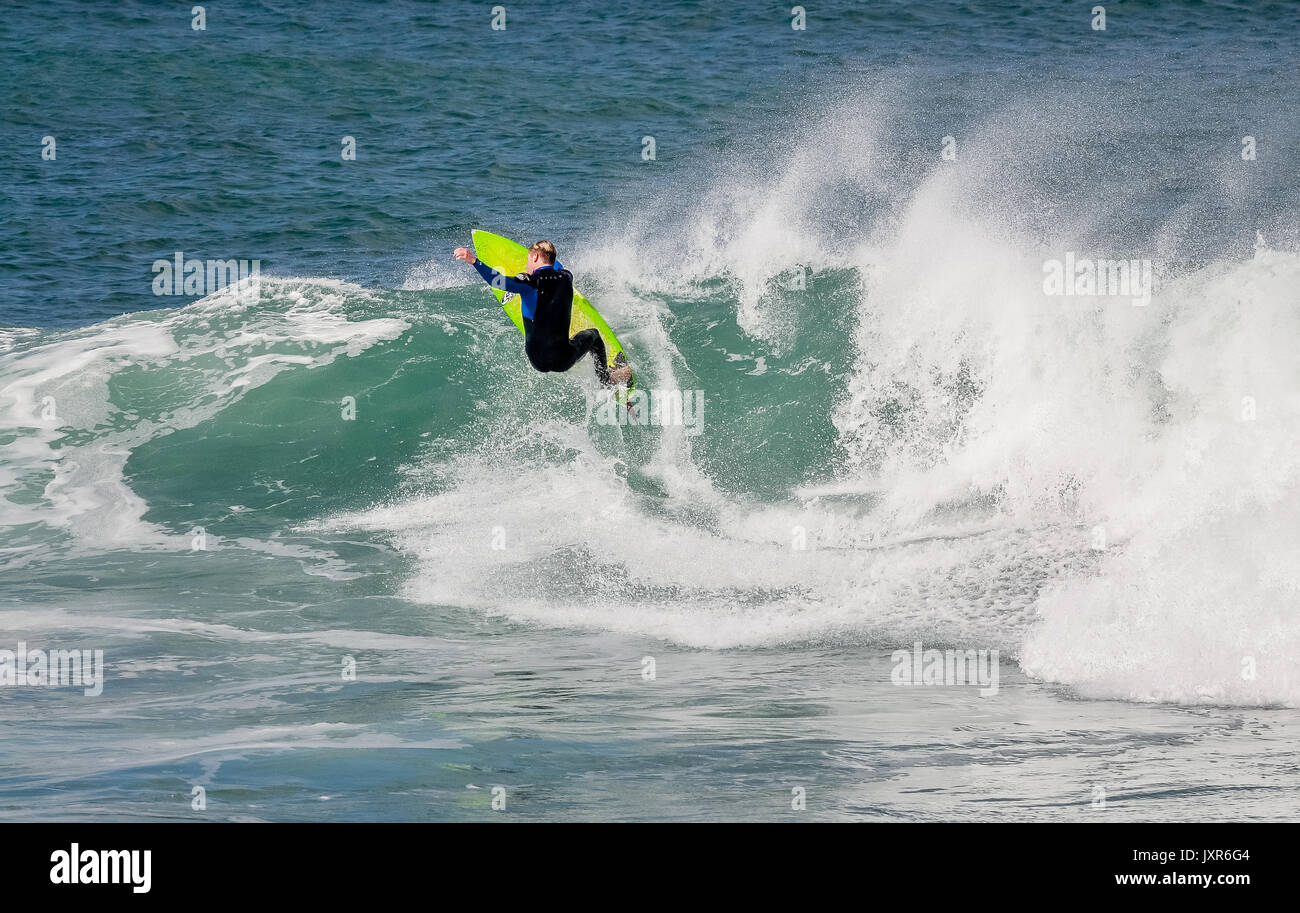 Adult male surfing hi-res stock photography and images - Alamy