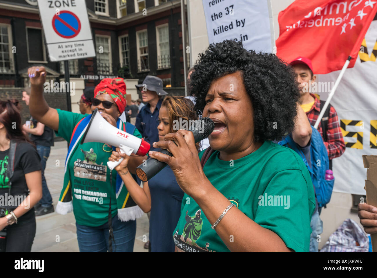 London, UK. 16 August 2017. Primrose Nokulunga Sonti and Thumeka ...