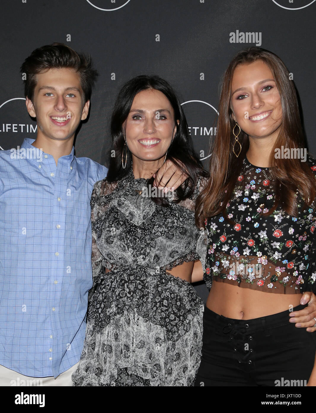 Los Angeles, Ca, USA. 16th Aug, 2017. Will Dewitt, Ira Dewitt, Natalie ...