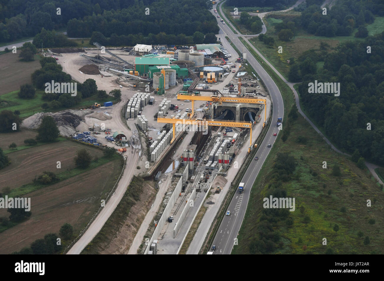 Oetigheim, Germany. 17th Aug, 2017. The northern portal of the Rastatt ...