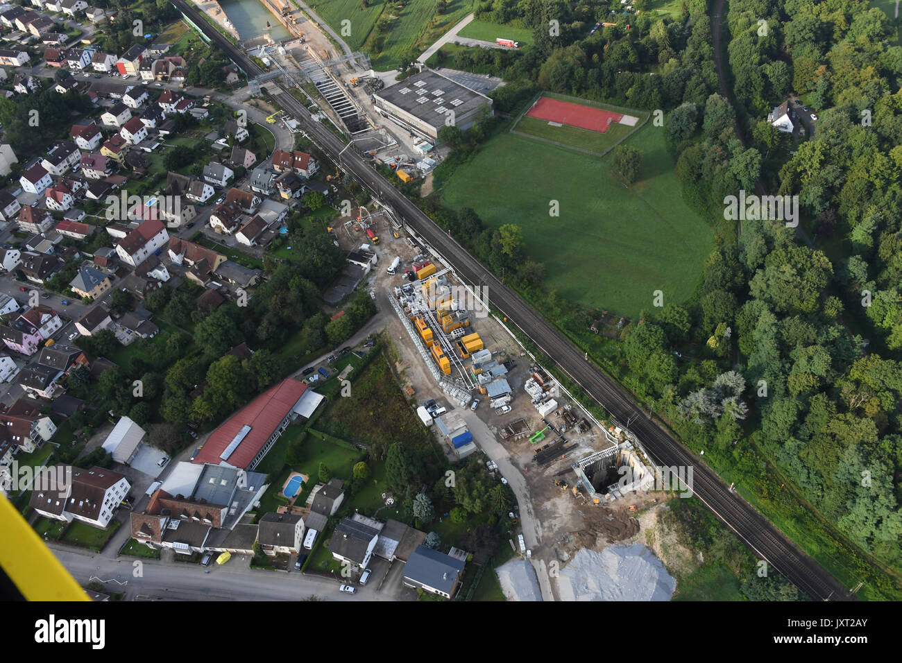 Sagging rail hi-res stock photography and images - Alamy