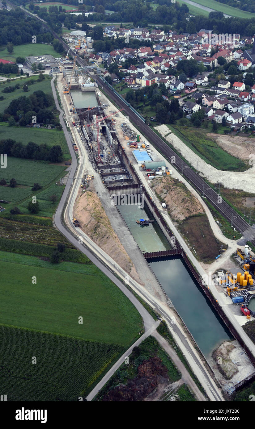 Sagging rail hi-res stock photography and images - Alamy