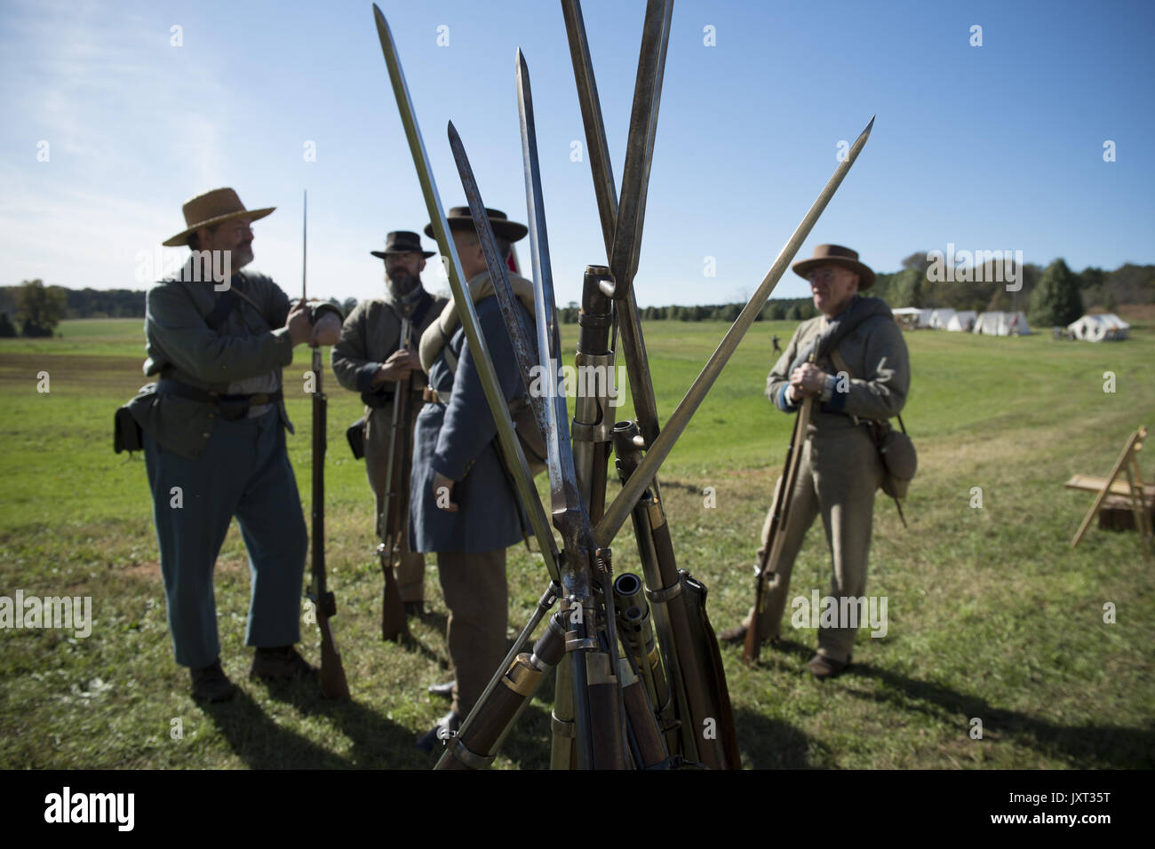 Hampton, GA, USA. 14th Nov, 2015. 1860s-era military buffs, portraying ...