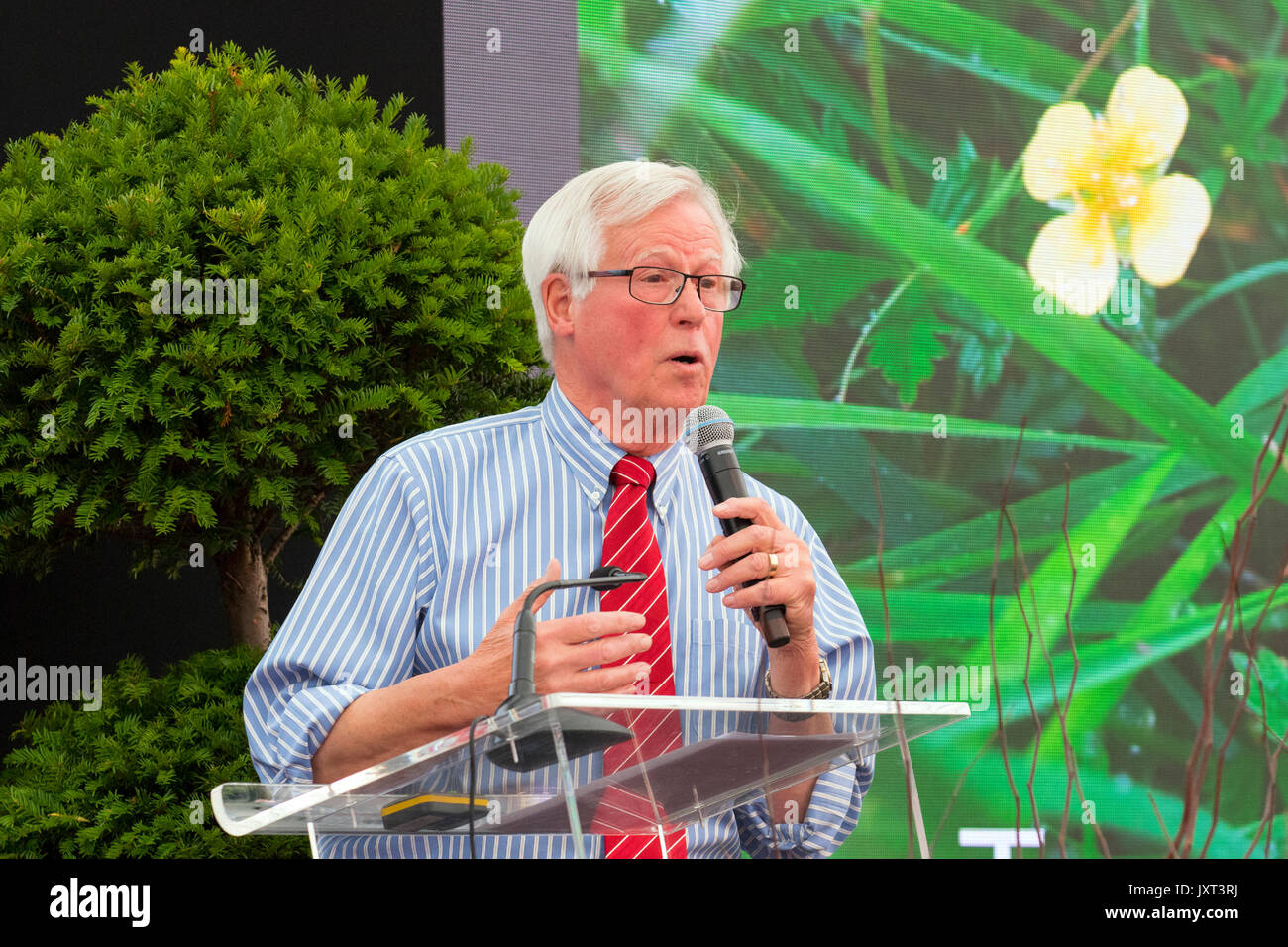 John Craven in Southport, Merseyside, UK. 17th Aug, 2017. Opening day ...
