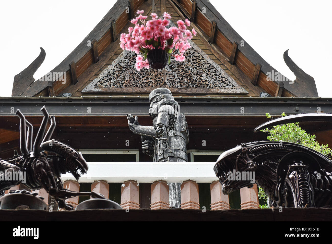 Xenomorphs hi-res stock photography and images - Alamy