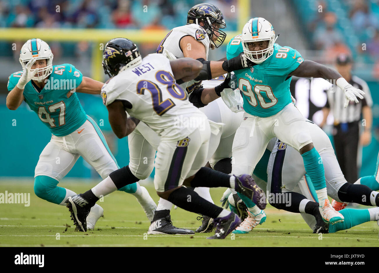 Kiko alonso hi-res stock photography and images - Alamy