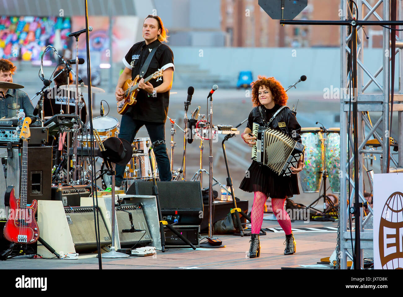 Arcade fire band hi-res stock photography and images - Alamy