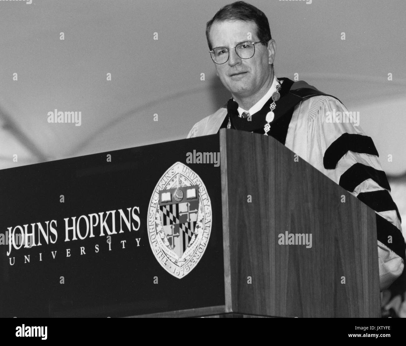 Commencement portrait photograph hi-res stock photography and images ...