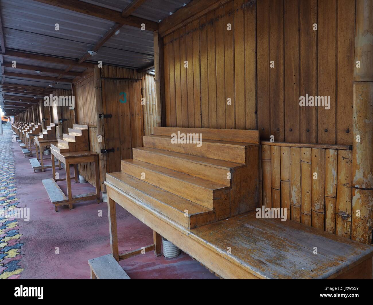 Closed shops at Baños at Equator the 06/12/2017 Stock Photo - Alamy