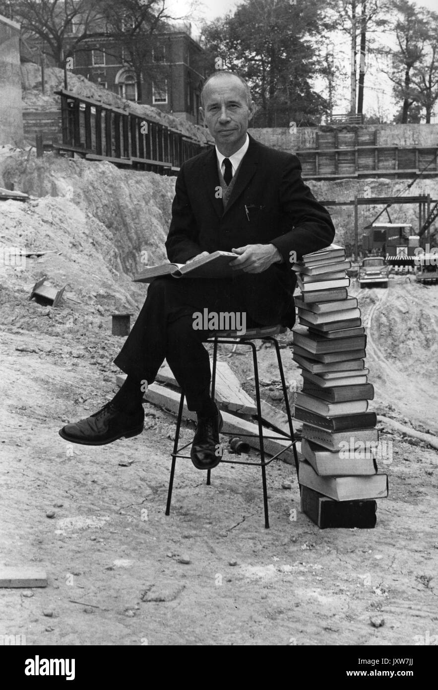 John Hallock Berthel, MSE Library Sitting on stool in MSE Library ...