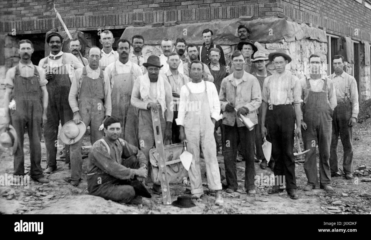 African american worker 1920 hi-res stock photography and images - Alamy
