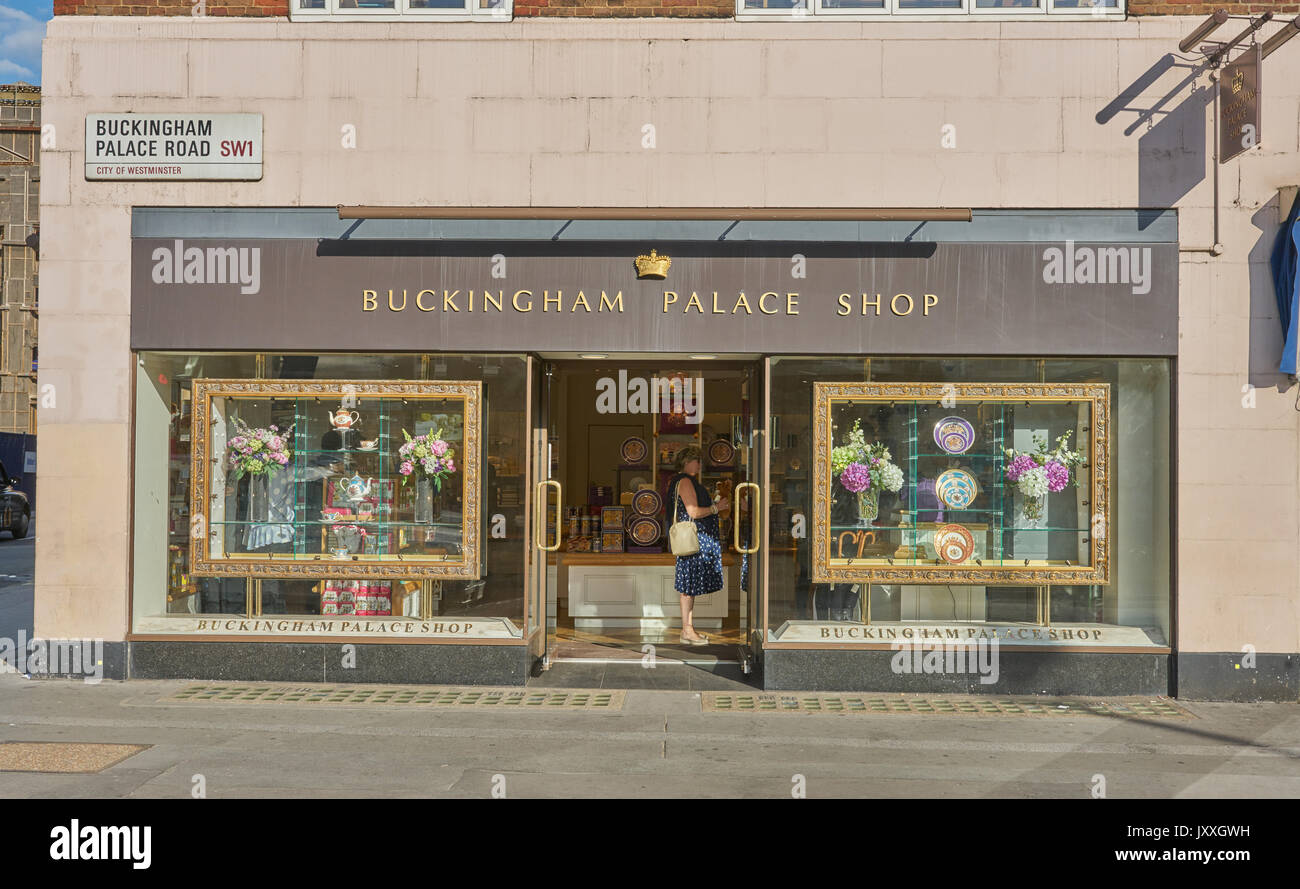 buckingham palace shop Stock Photo - Alamy